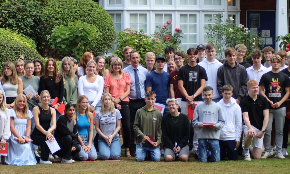Lingfield College - Lingfield Celebrate 2022 A Level Success